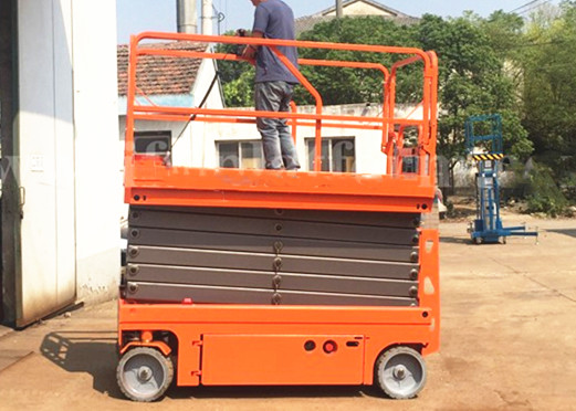Spacious Mobile Elevated Platform Electric Scissor Lift Extended Platform